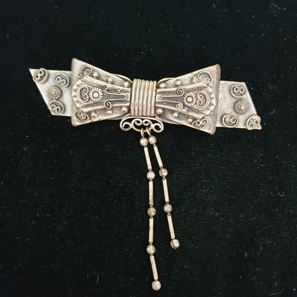 Vintage | Jewelry | Vintage Large Victorian Revival Silver Bow Brooch ...